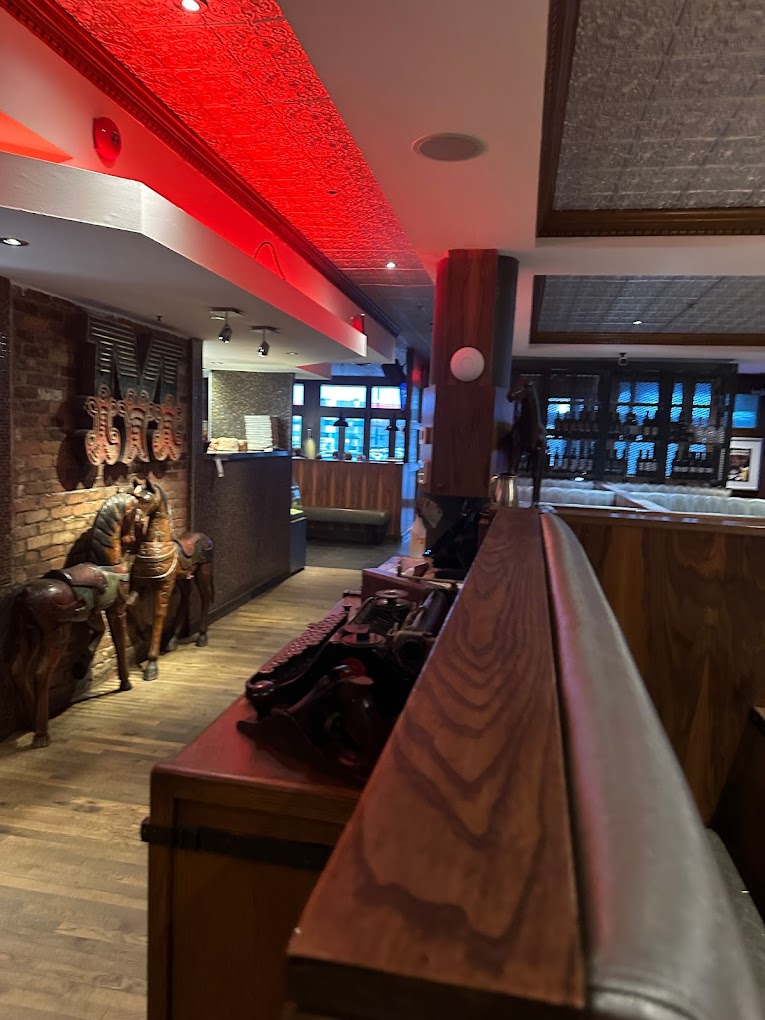 Moe's Bar & Grill | Galerie de photos